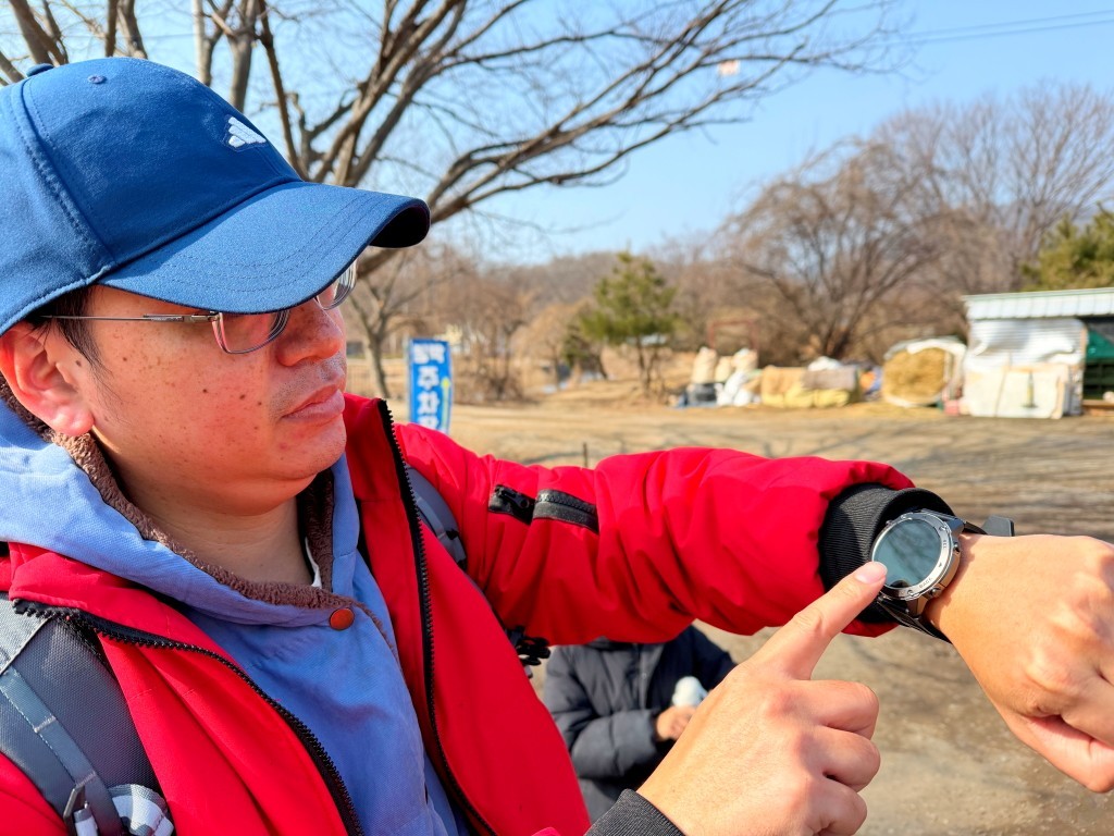 梵固FanGu GP56開箱｜雙頻GPS+AMOLED+5ATM防水，千元級運動手錶推薦